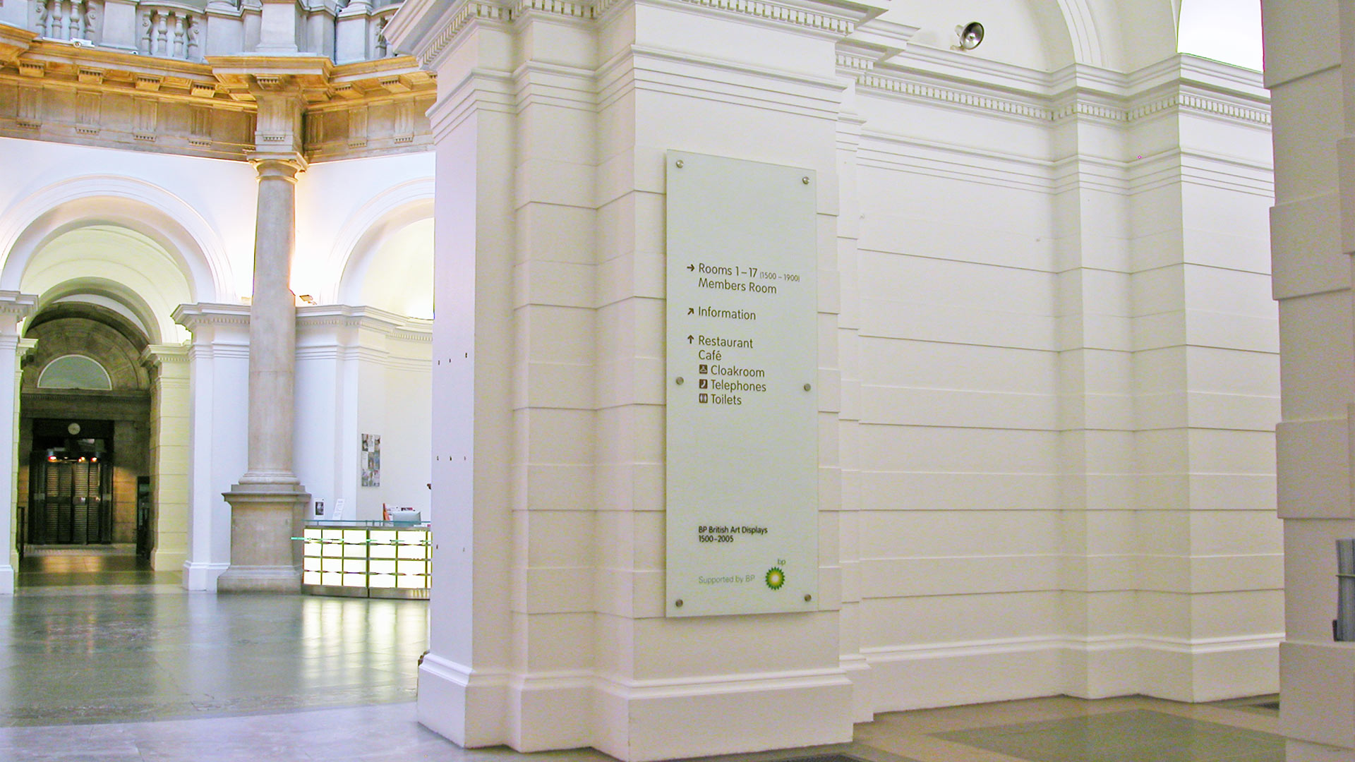 Tate Britain Signage | Thomas Manss & Company